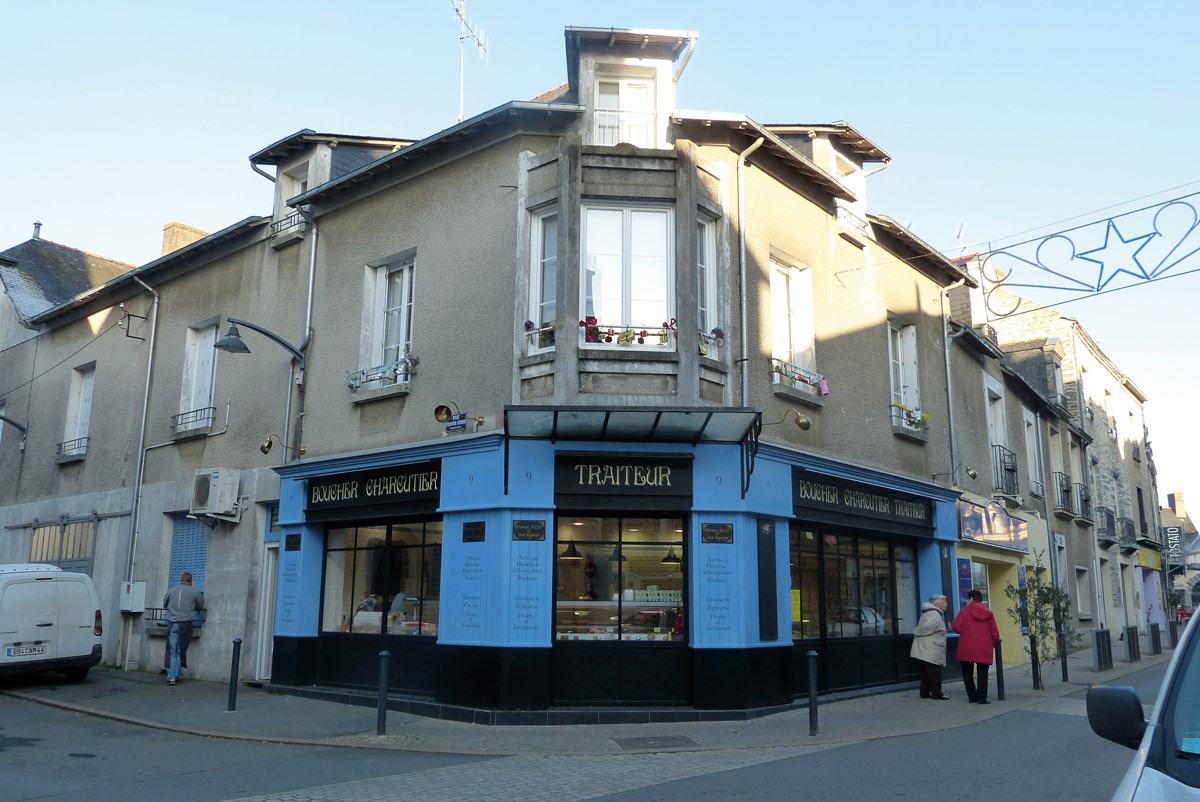 Devantures et enseignes commerciales - Rénover sa maison en Loire ...